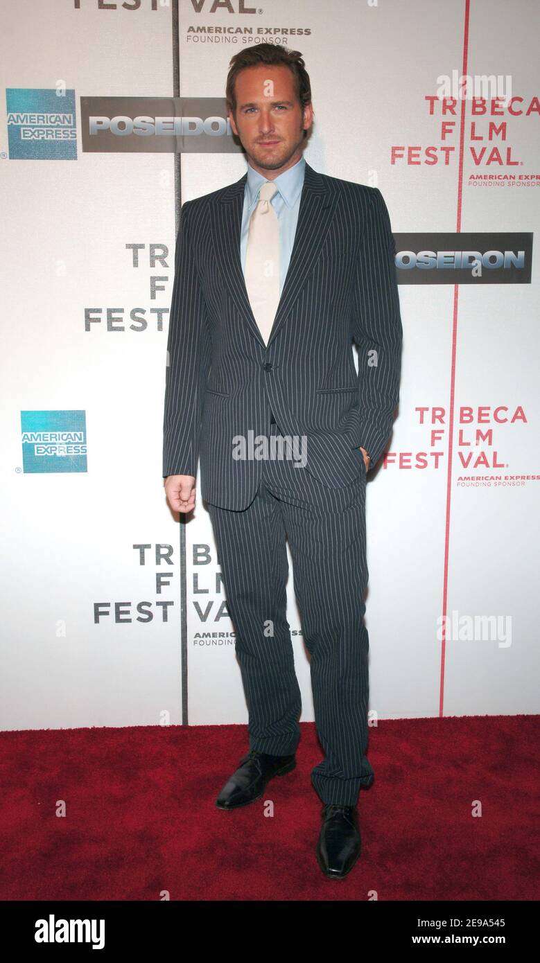 Cast member Josh Lucas arrives at the 'Poseidon' premiere of the 5th ...