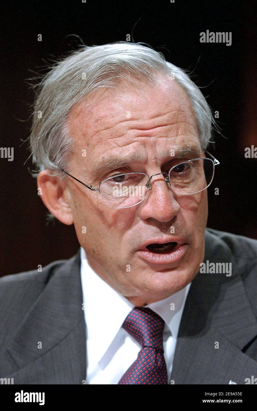 Full committee hearing hi-res stock photography and images - Alamy