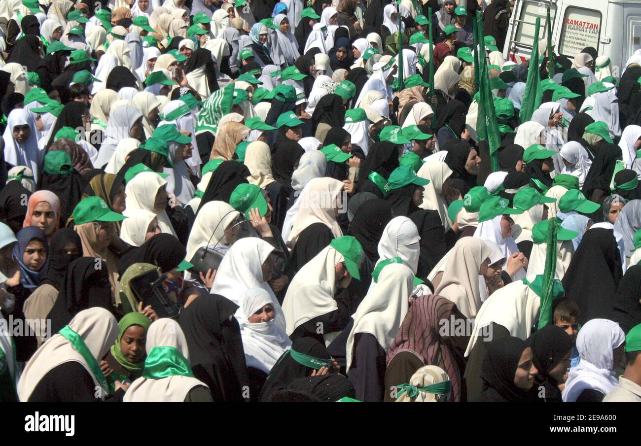 Islamic hamas movement hi-res stock photography and images - Alamy