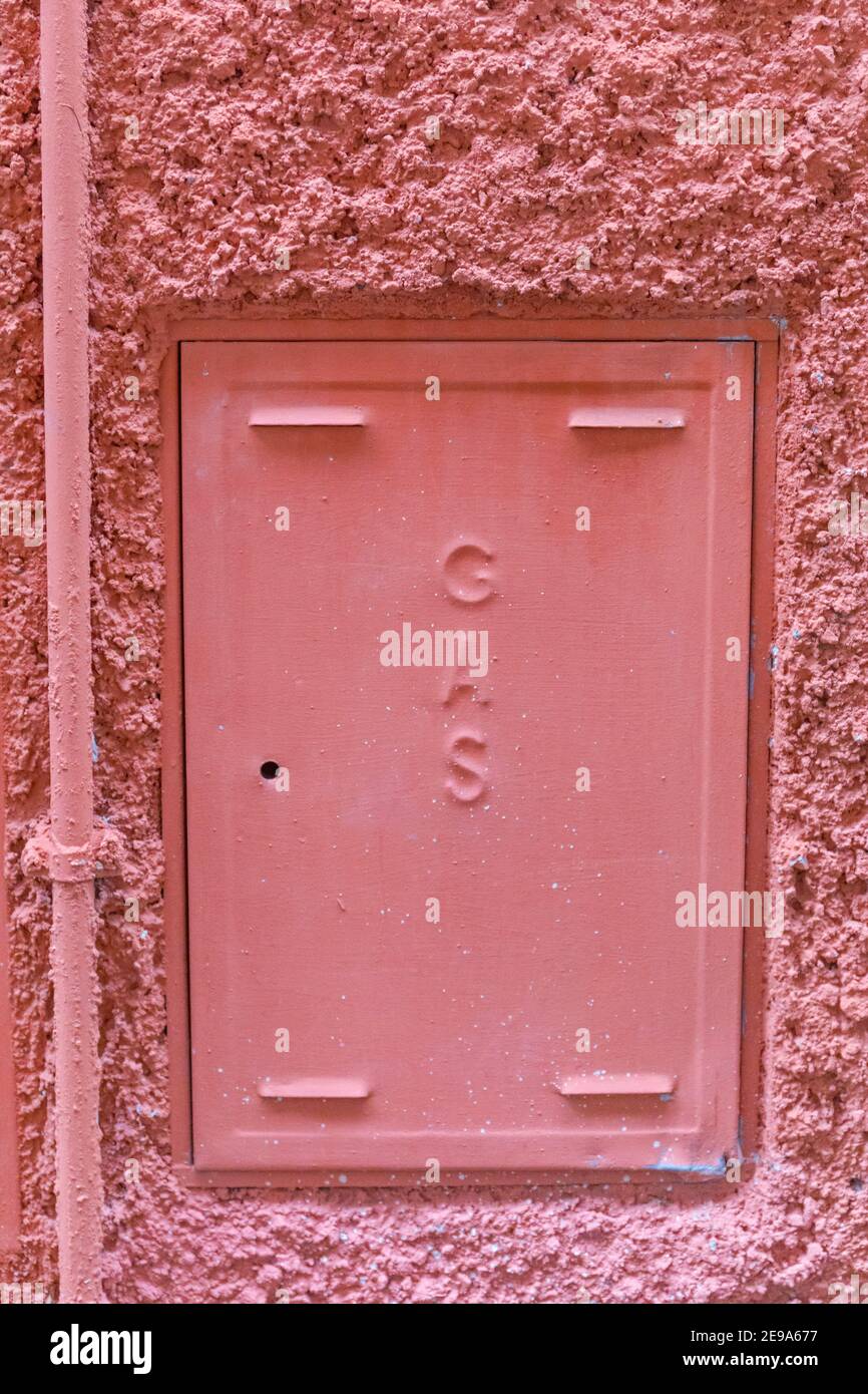 Gas Cabinet and Pipe at House Exterior in Italy Stock Photo - Alamy