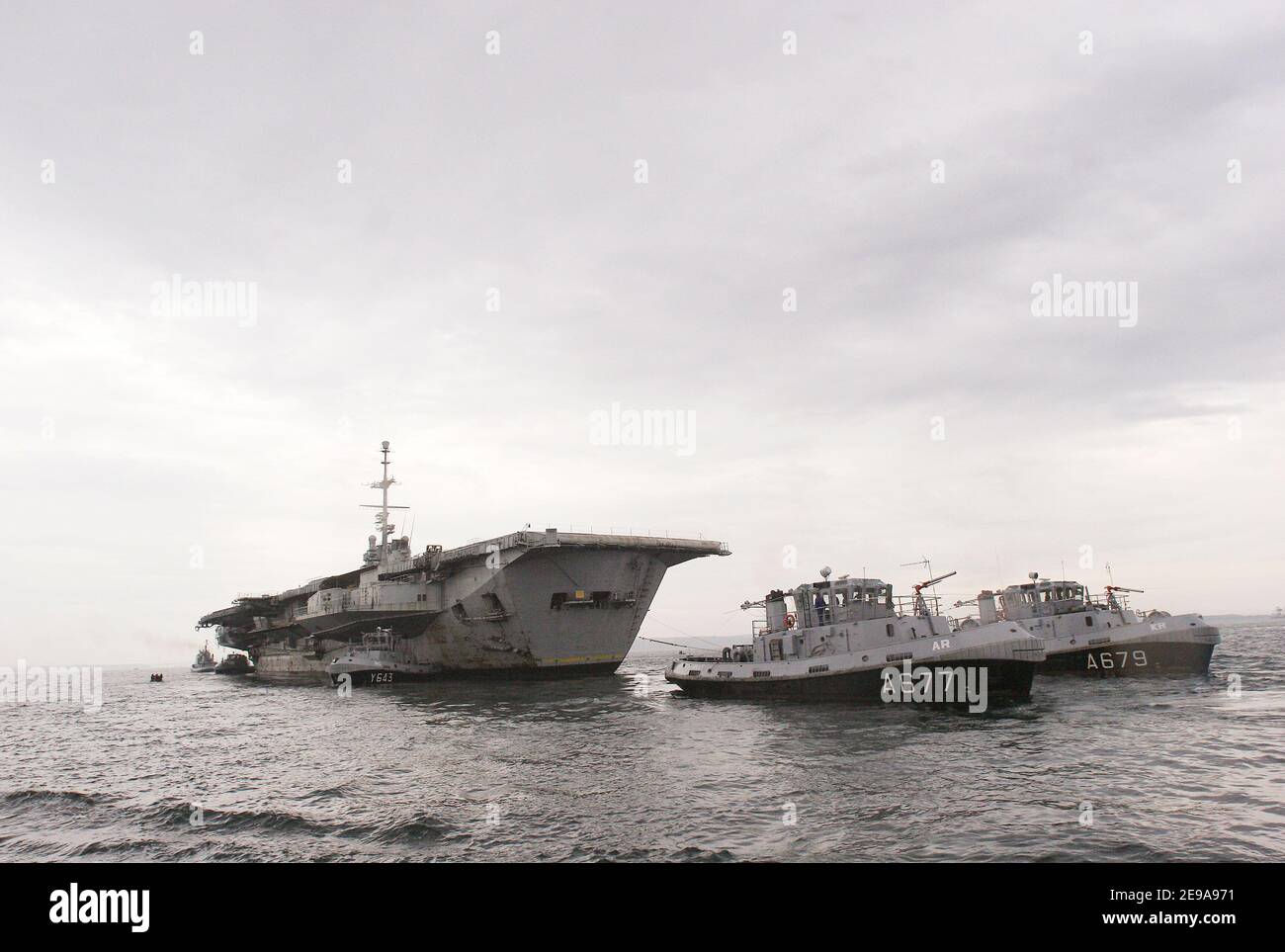 French aircraft carrier clemenceau hi-res stock photography and images ...