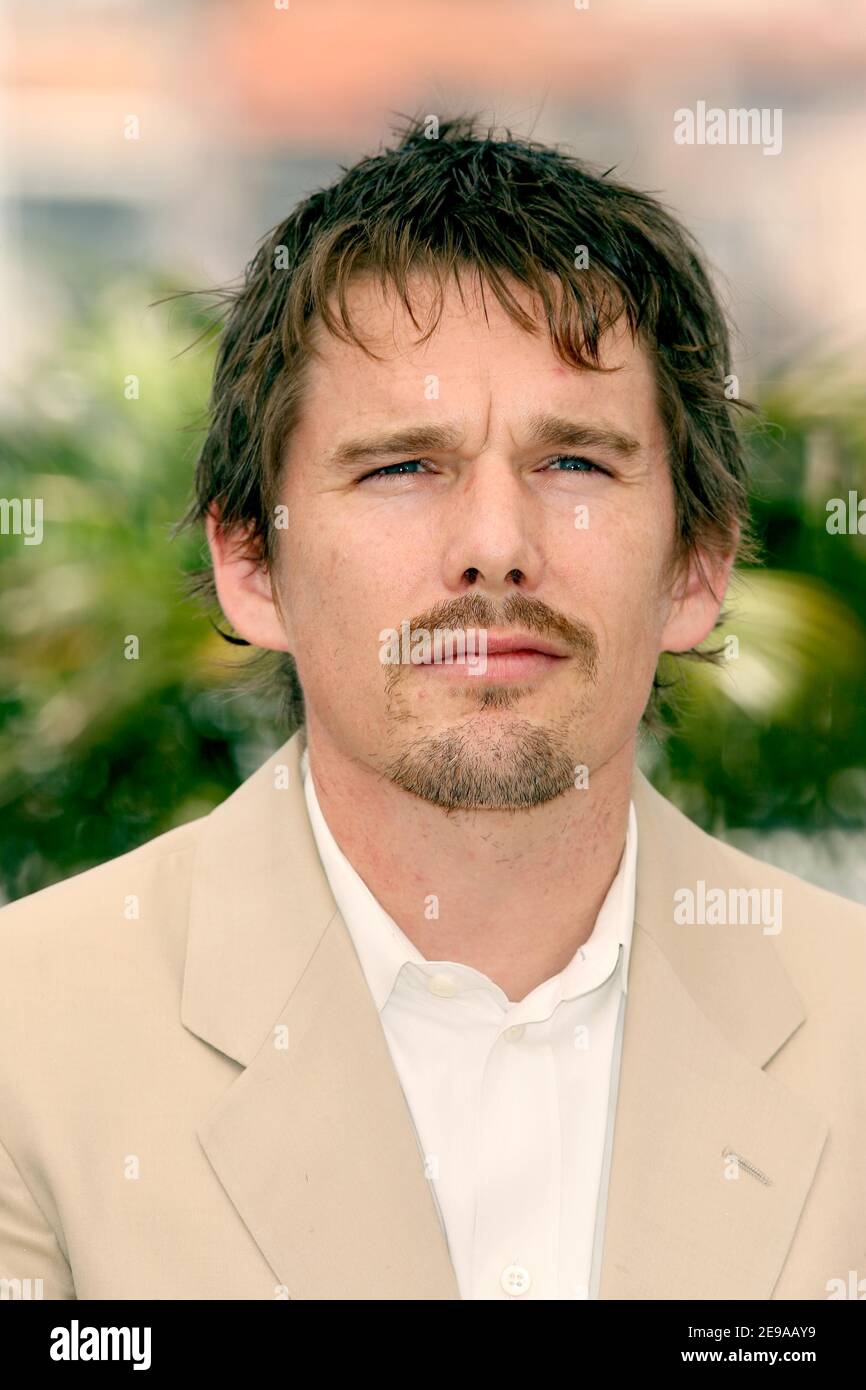 Ethan Hawkee poses during the photocall for 'Fast Food Nation' during ...