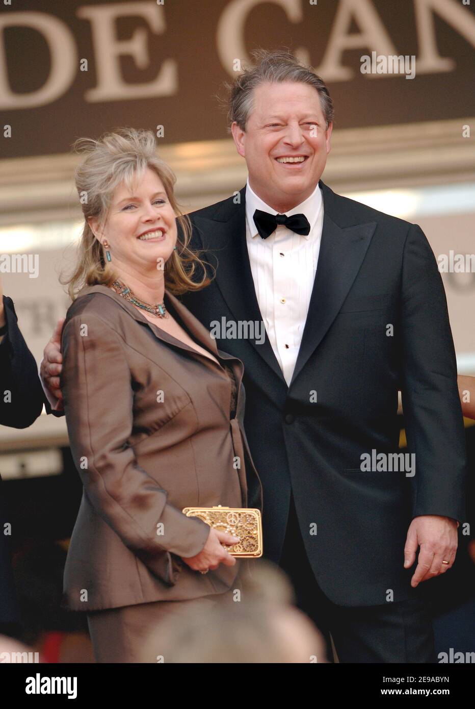 Former US Vice-President Al Gore (c) and his wife Tipper and producers ...
