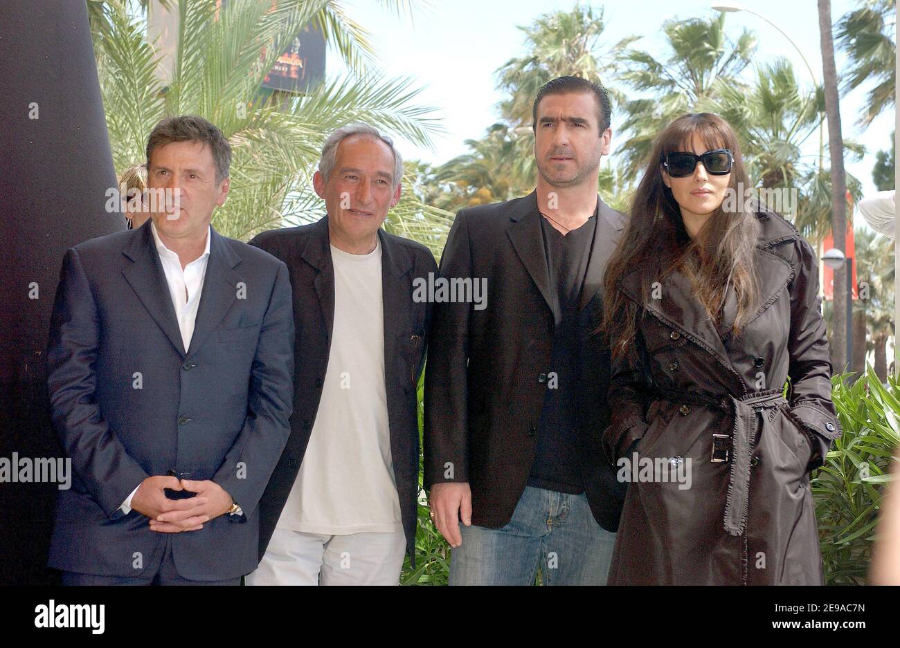 Daniel Auteuil, Alain Corneau, Eric Cantona and Monica Bellucci pose at ...
