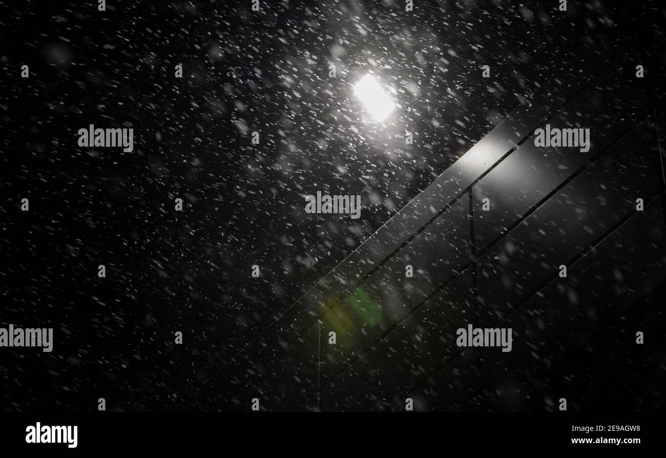 Snowfall night forest house hi-res stock photography and images - Alamy