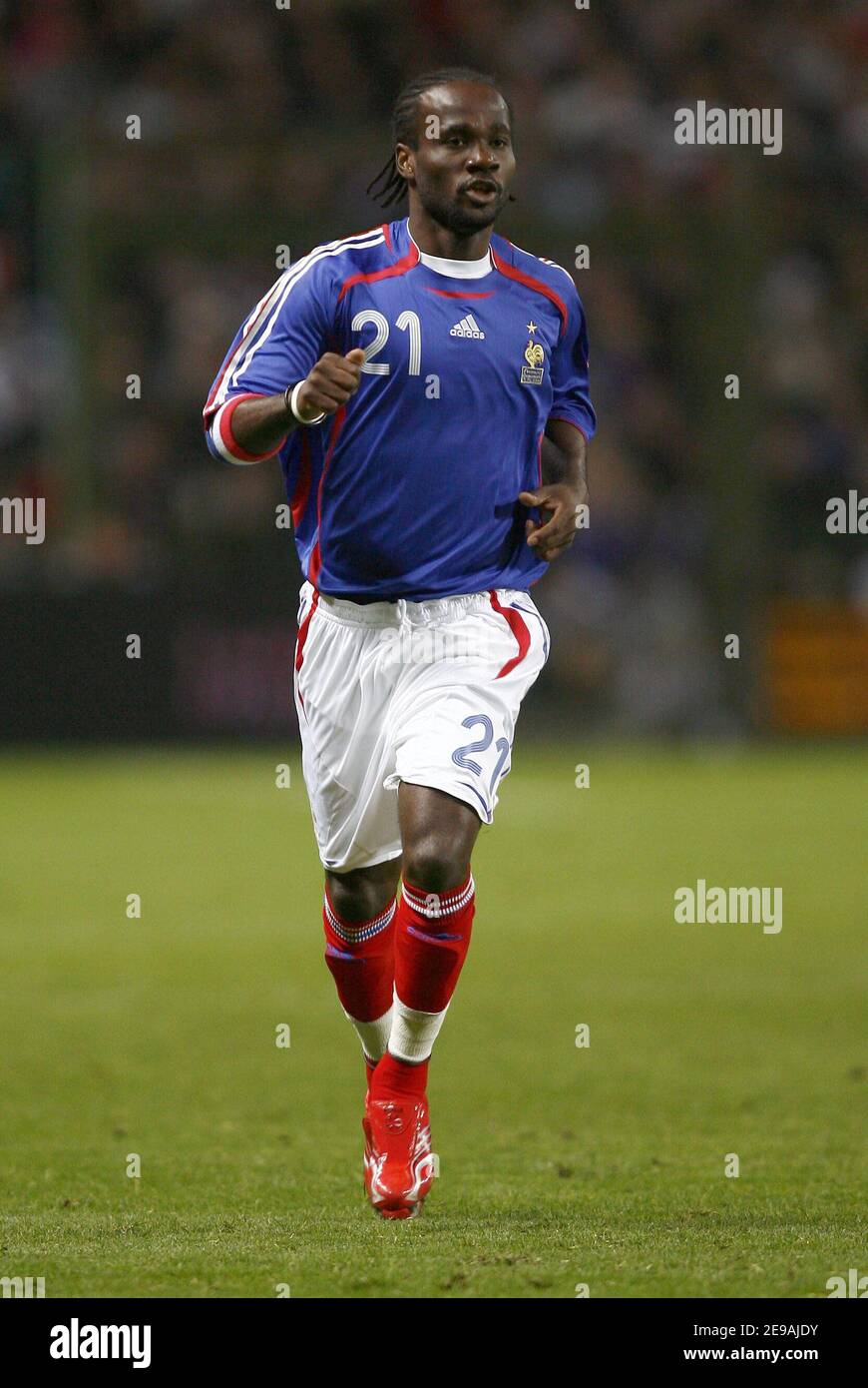 Pascal chimbonda france team hi-res stock photography and images - Alamy