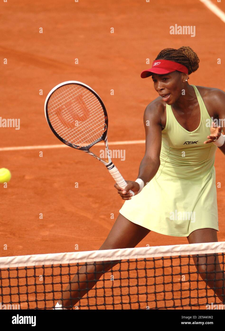 USA's Venus Williams defeats, 4-6, 6-3, 6-2, Swiss' Patty Schnyder in ...