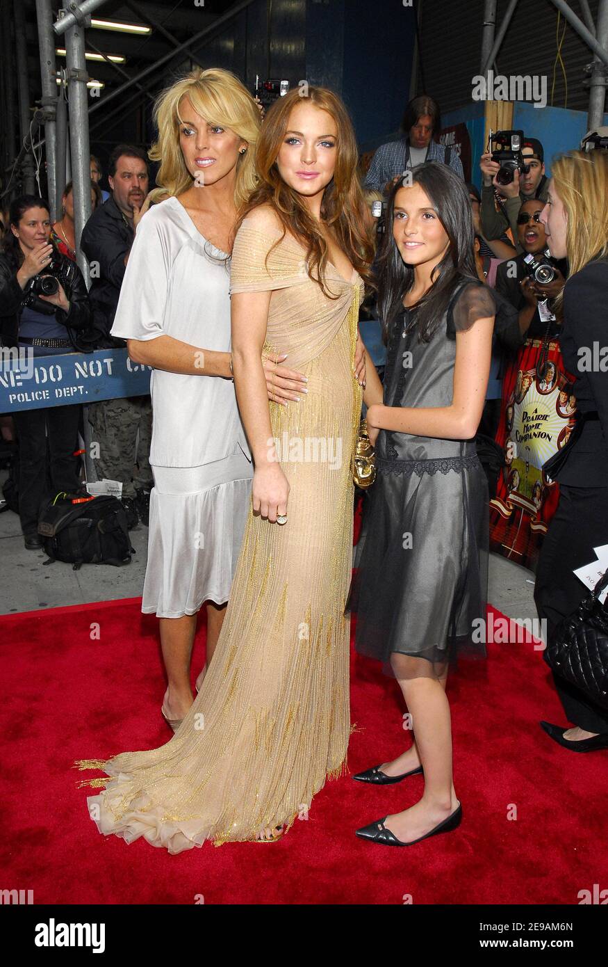 Dina Lohan, Lindsay Lohan, and Ali Lohan attend the premiere of 'A ...