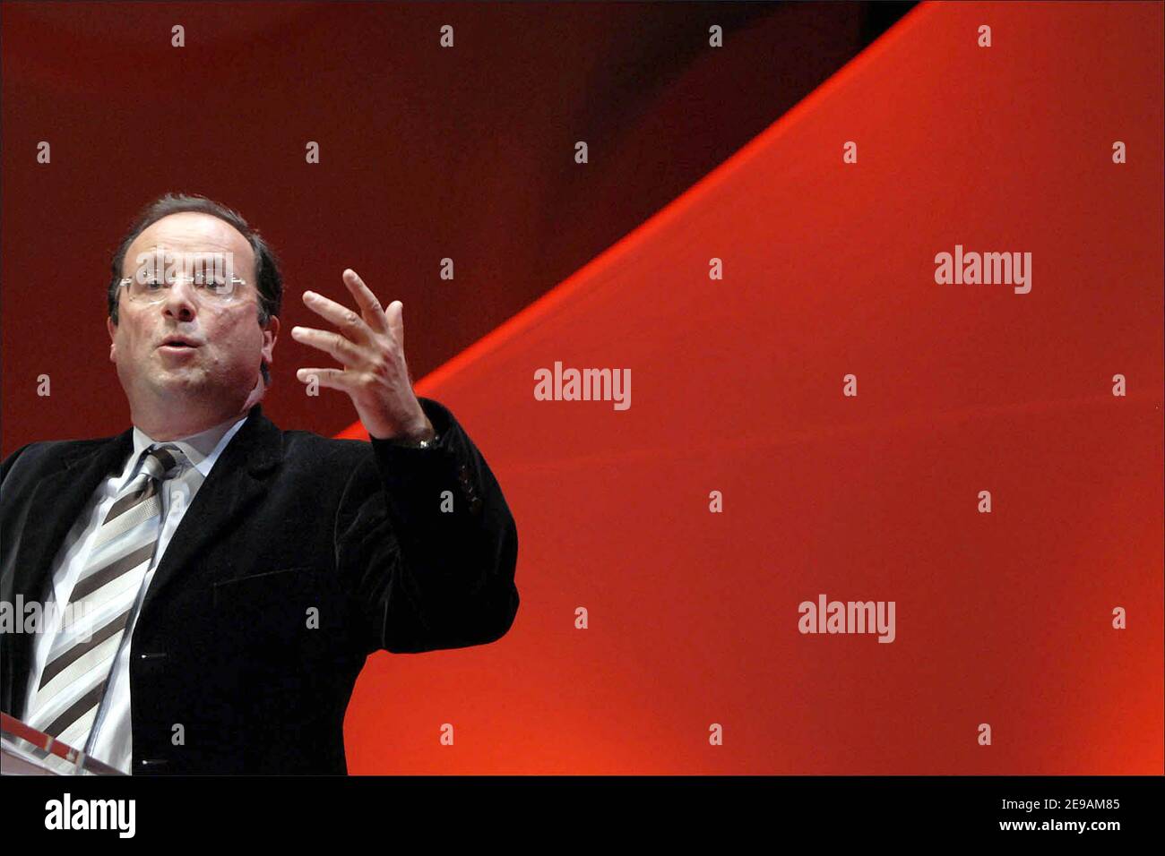Socialist leader Francois Hollande adresses the Socialist party's ...