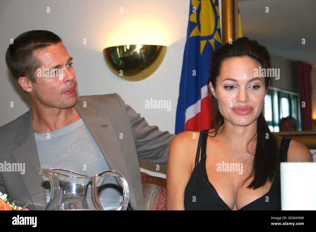 Shiloh jolie pitt born hi-res stock photography and images - Alamy