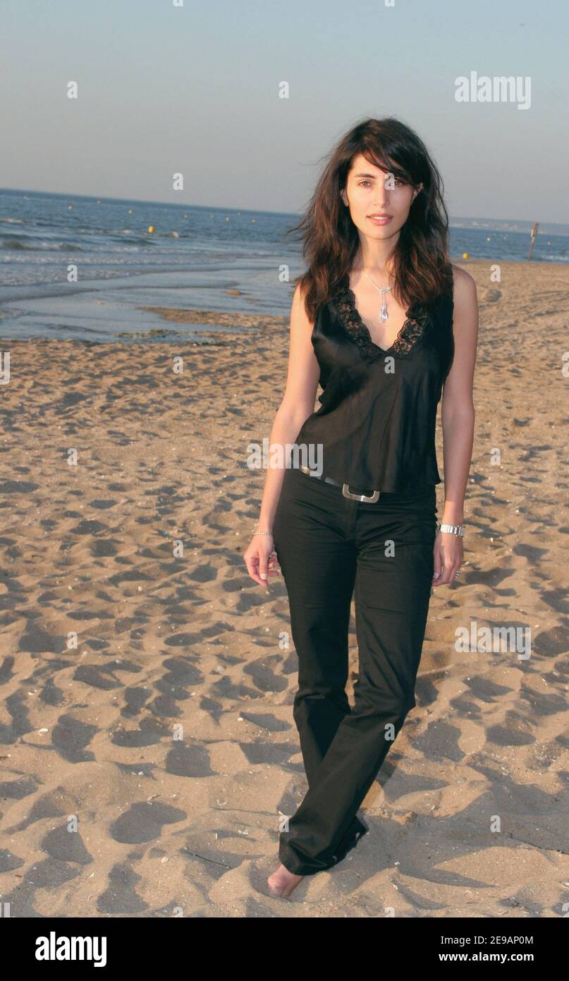 Italian Actress Caterina Murino poses during the 20th Cabourg Romantic ...