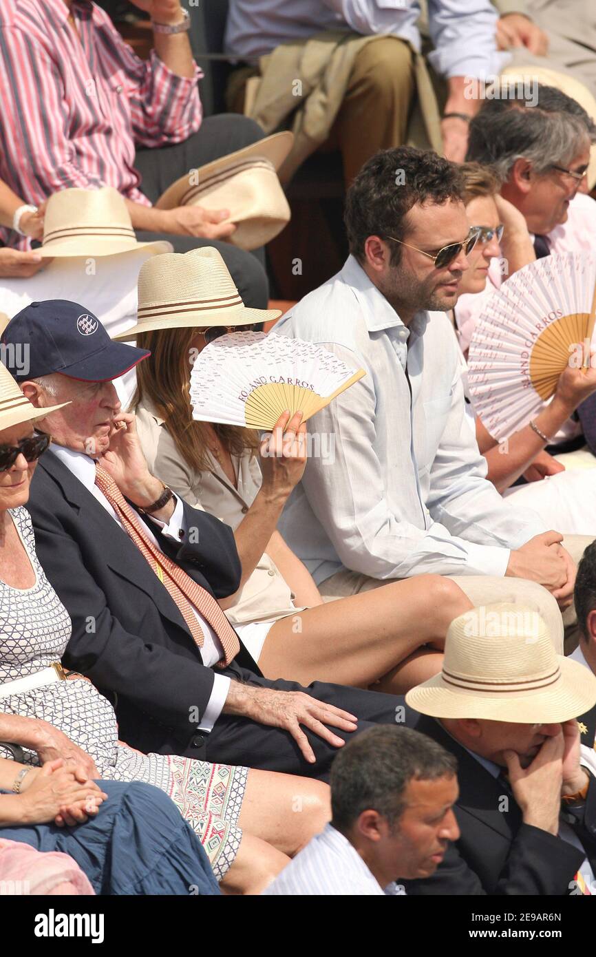Jennifer Aniston and Vince Vaughn attend the men's final of the French ...