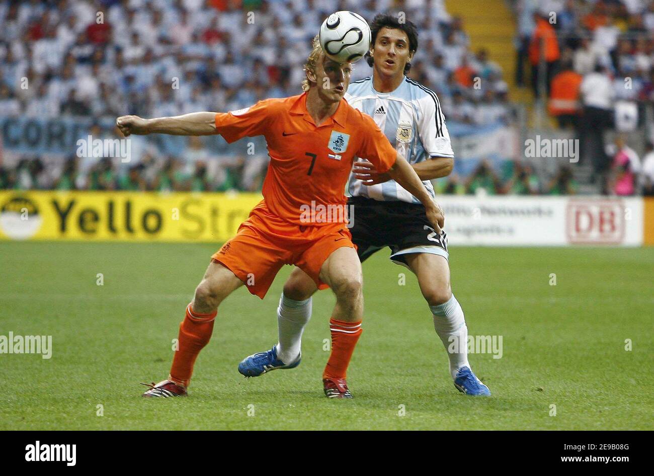 Roberto ayala hi-res stock photography and images - Alamy