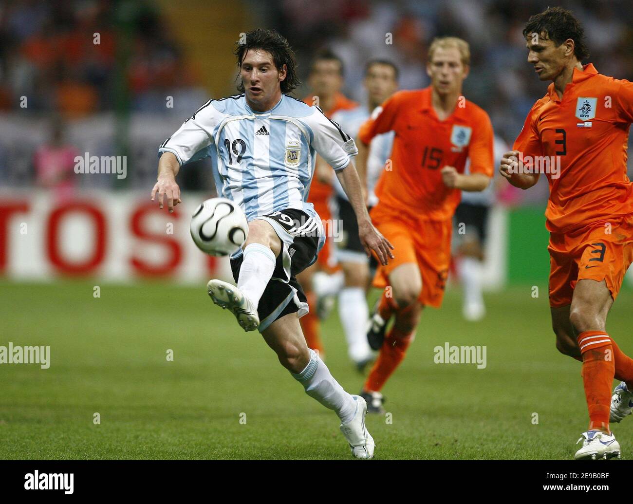 Lionel messi 2006 hi-res stock photography and images - Alamy