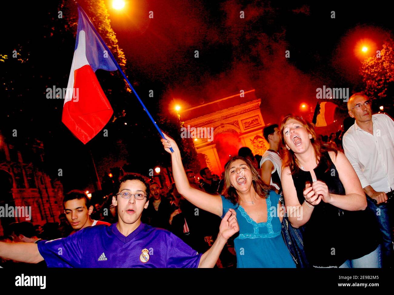 Drapeau drapeaux de football hi-res stock photography and images - Alamy