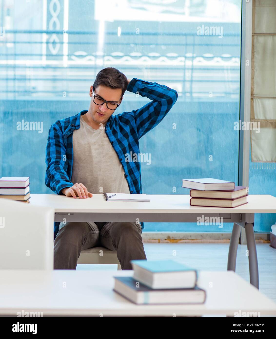 The student during lecture in university Stock Photo - Alamy