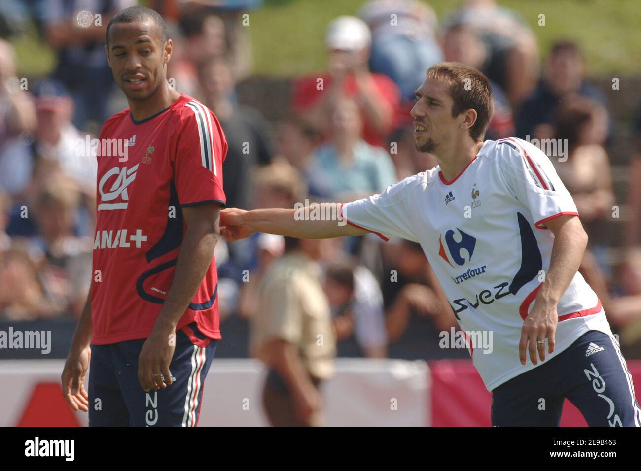 Thierry henry france training hi-res stock photography and images - Alamy