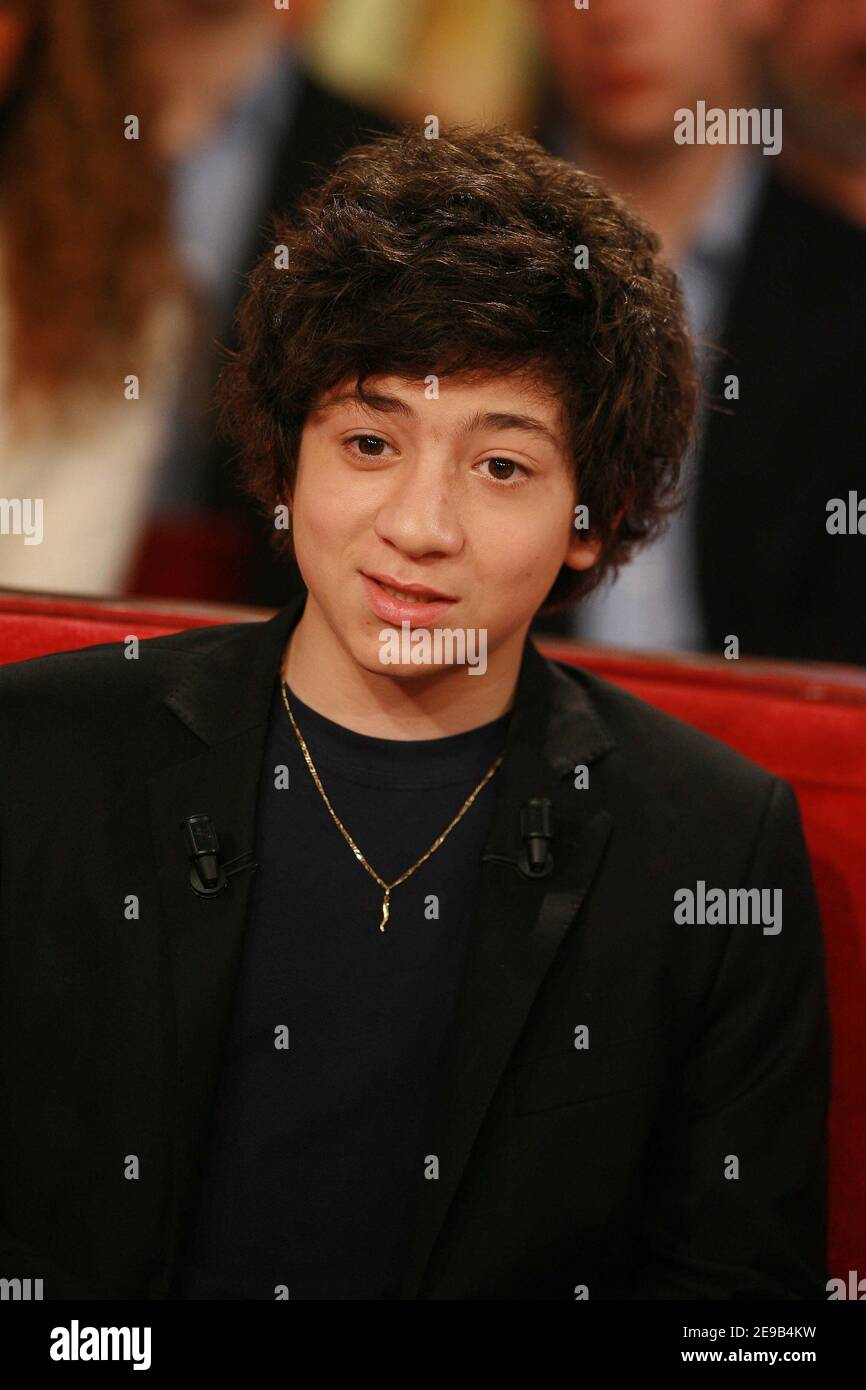 Jules Sitruk lors de l'enregistrement de l'emission Vivement Dimanche a ...