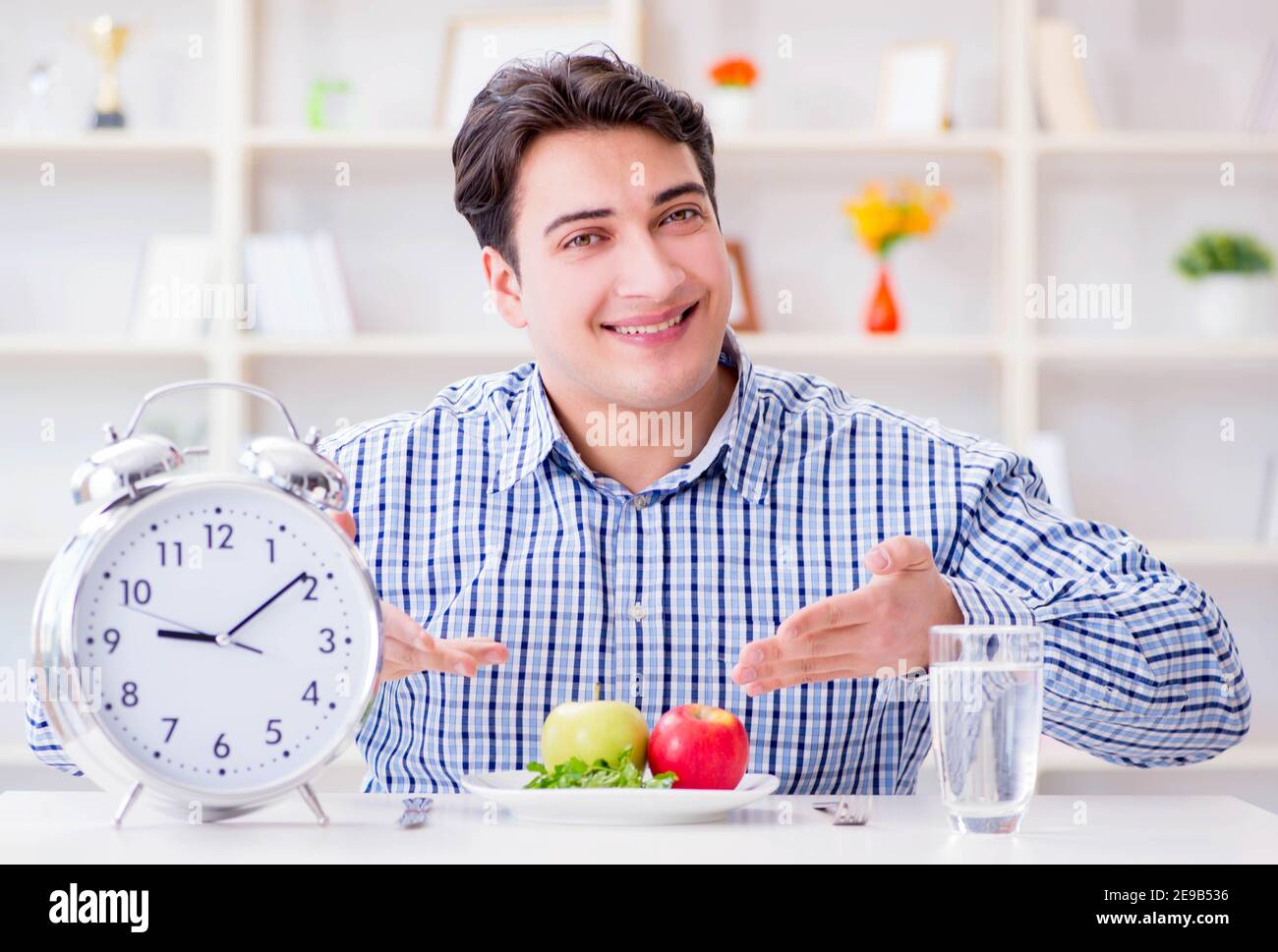 The concept of slow service in the restaurant Stock Photo - Alamy