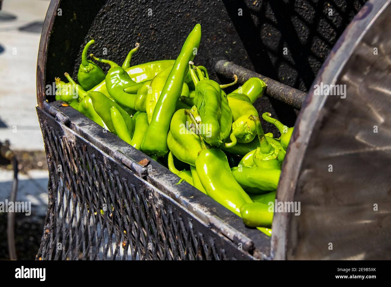 Barrel roaster hi-res stock photography and images - Alamy