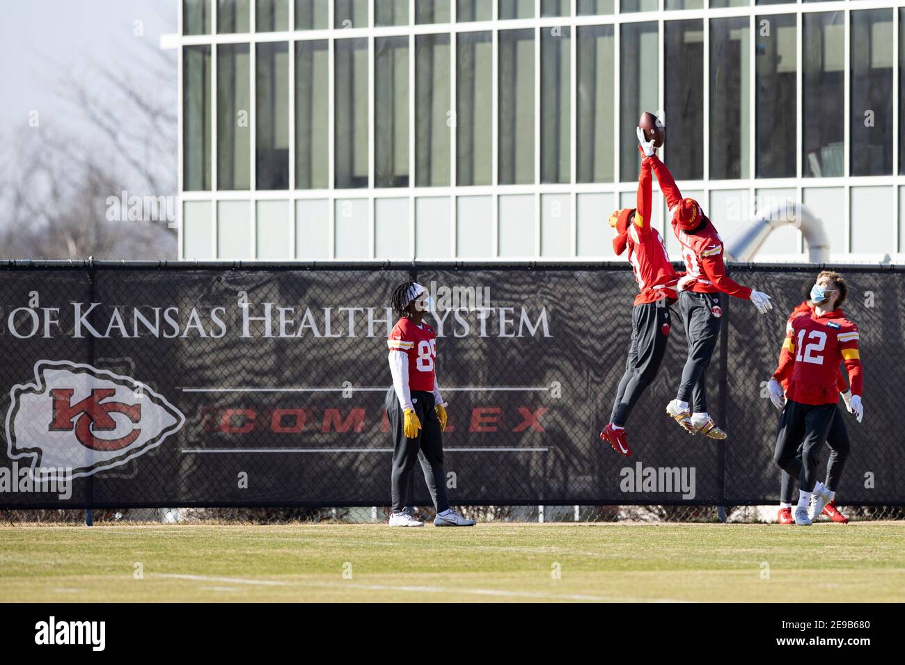 Kansas City Chiefs Wide Receiver Tyreek Hill (10) jumping for a ball ...