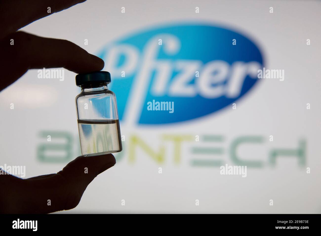 Pfizer uk logo hi-res stock photography and images - Alamy