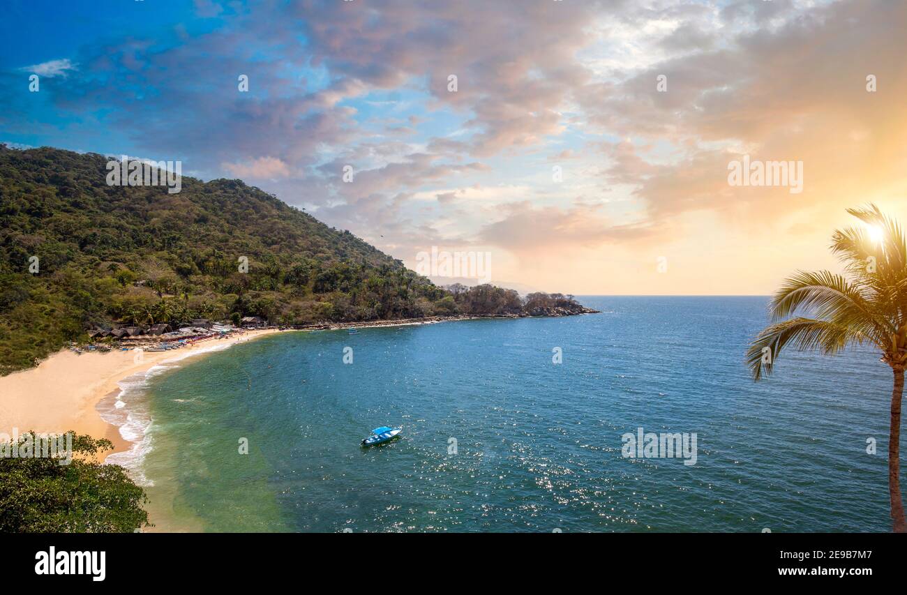 Puerto Vallarta beaches, sunsets and scenic ocean views near Bay of ...