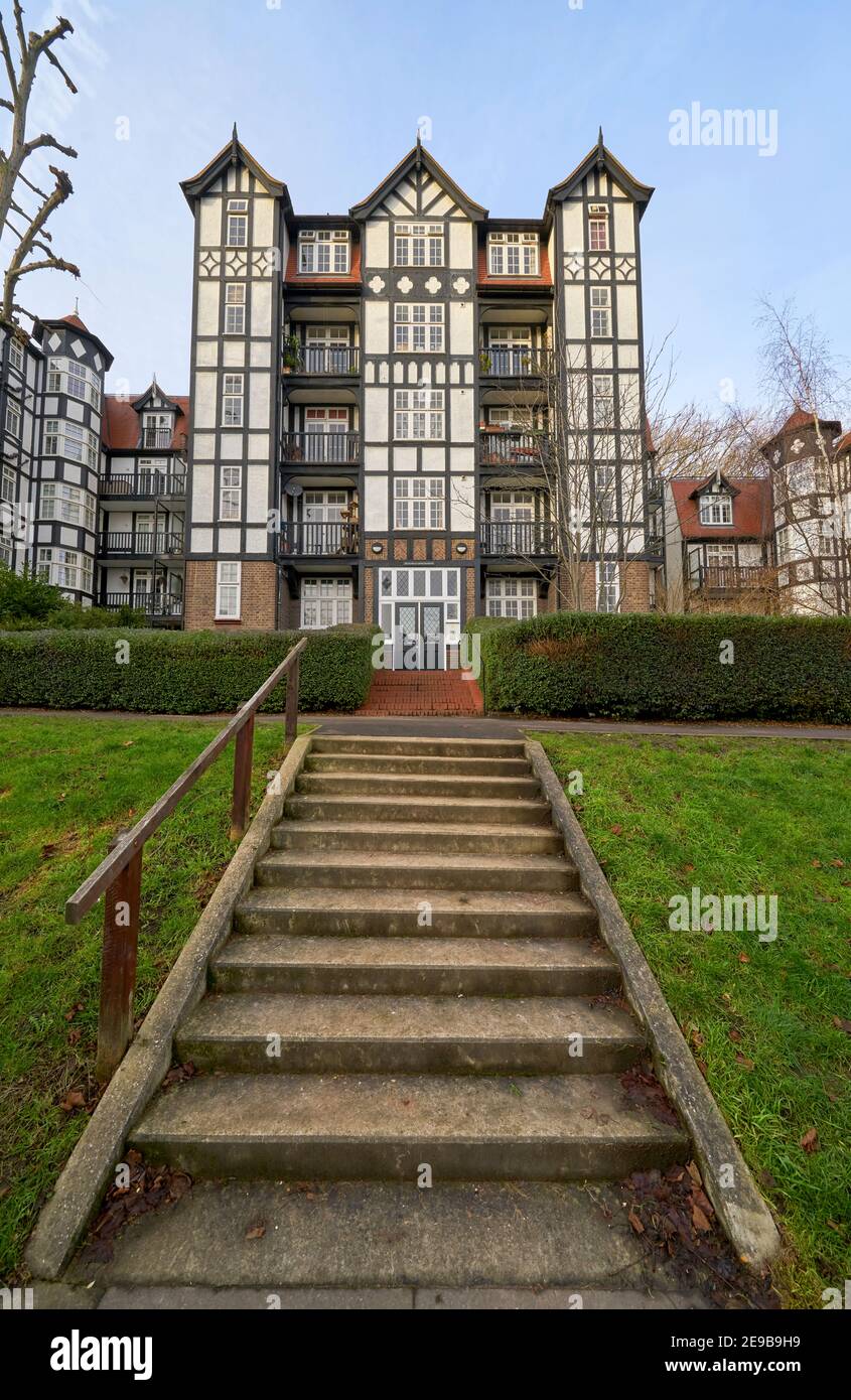 Holly lodge hi-res stock photography and images - Alamy
