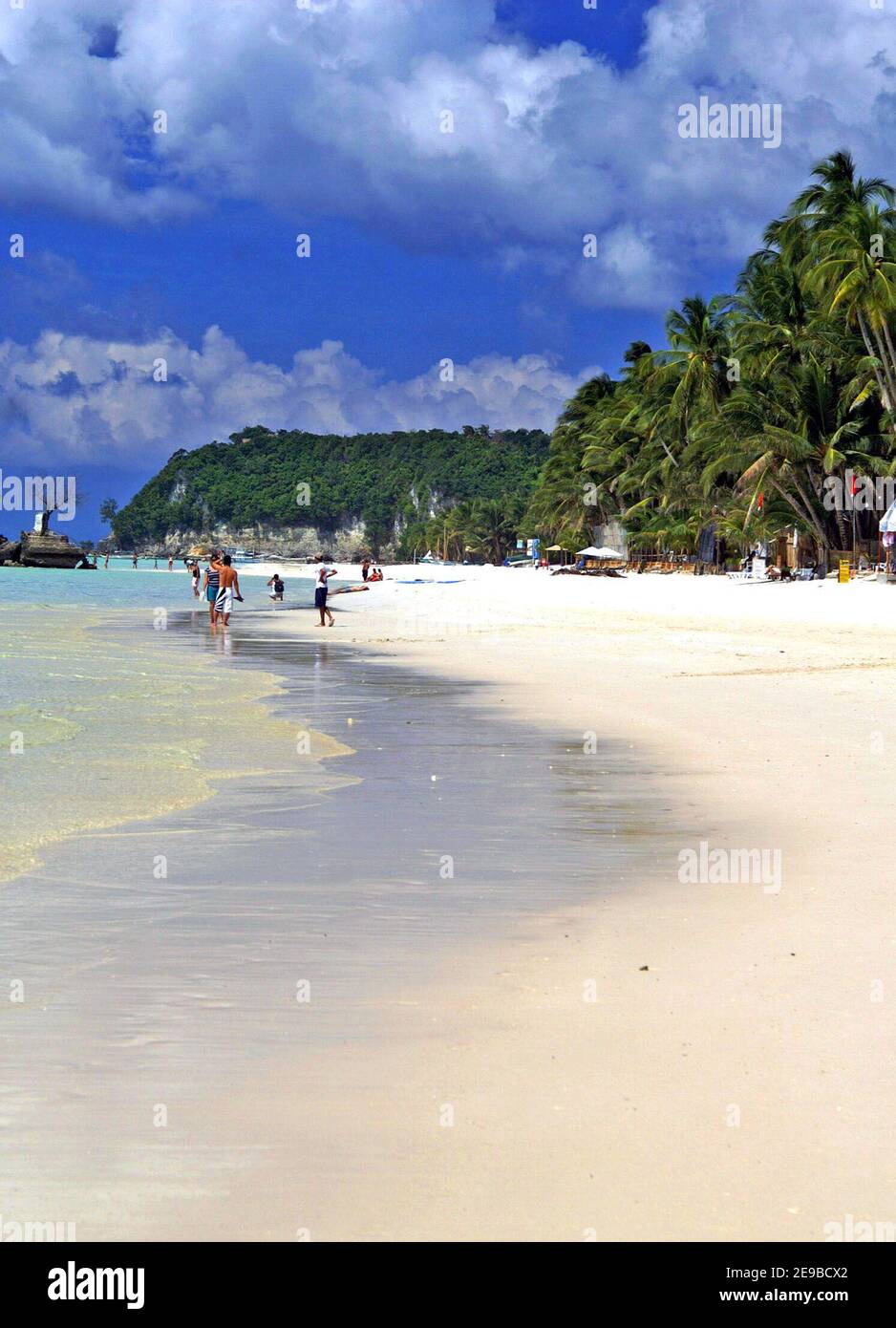 Uncrowded white beach boracay hi-res stock photography and images - Alamy