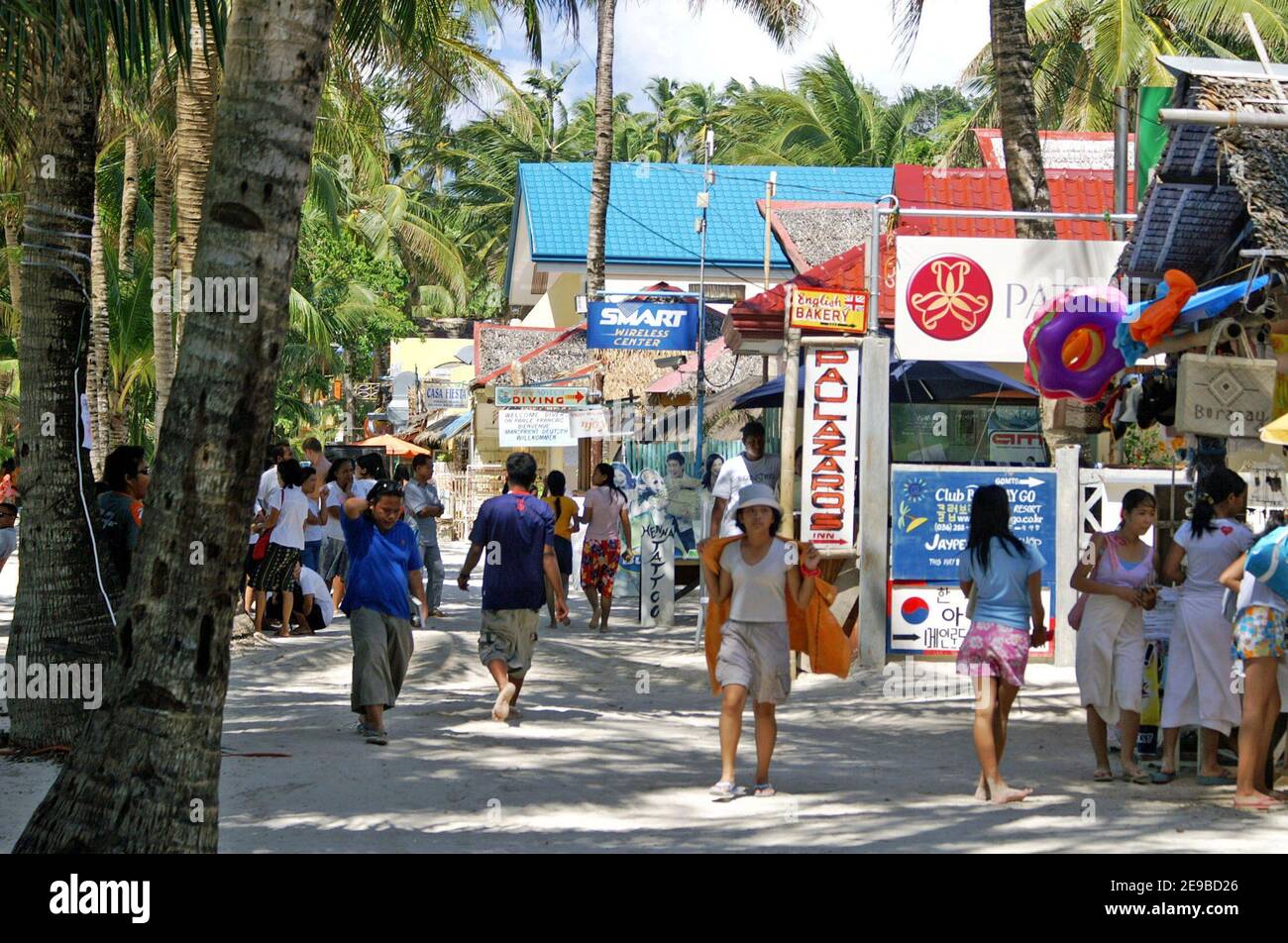 Boracay development 2005 hi-res stock photography and images - Alamy