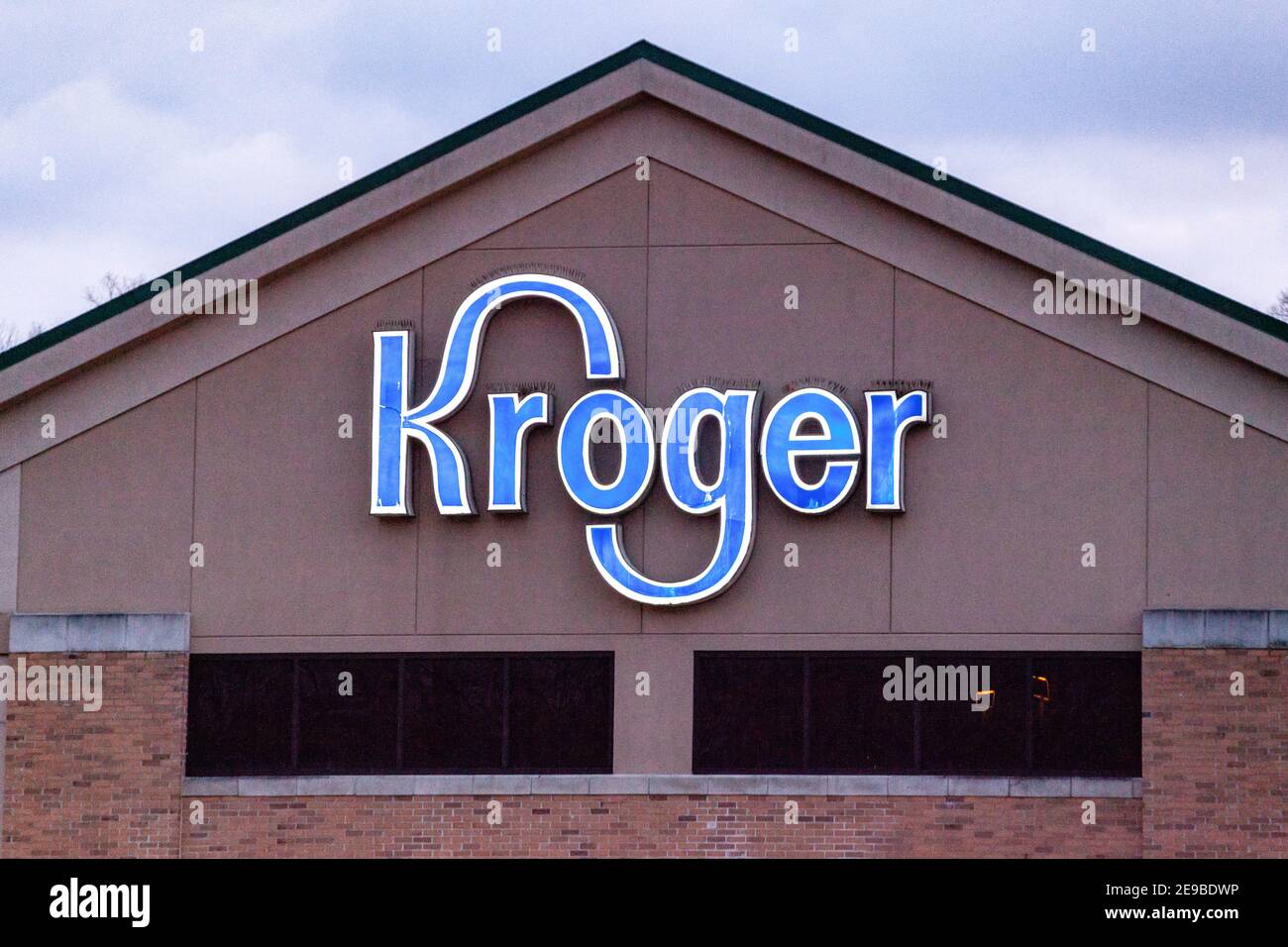Kroger logo hi-res stock photography and images - Alamy