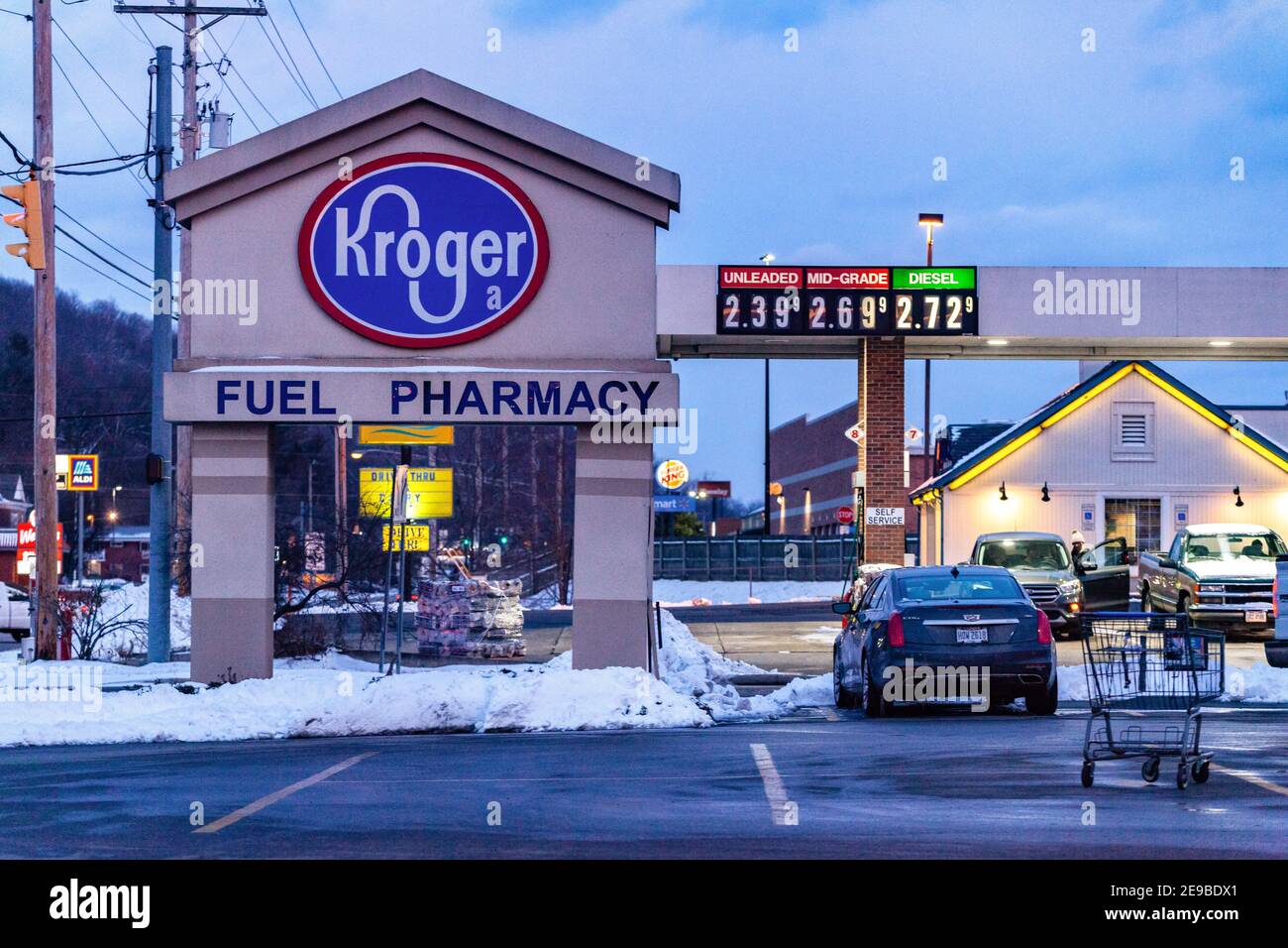 Kroger logo hi-res stock photography and images - Alamy