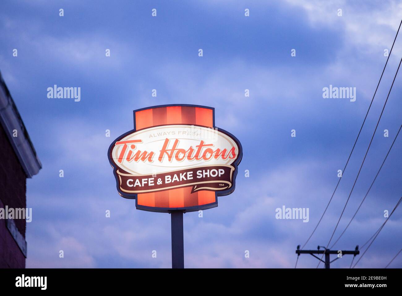 Tim hortons logos hi-res stock photography and images - Alamy