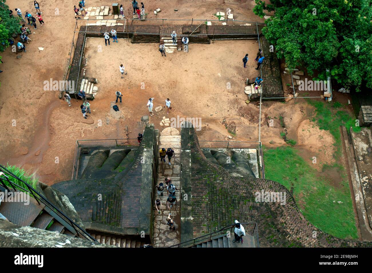 A view showing the stone carved Lions Paws on The Lion Platform at ...