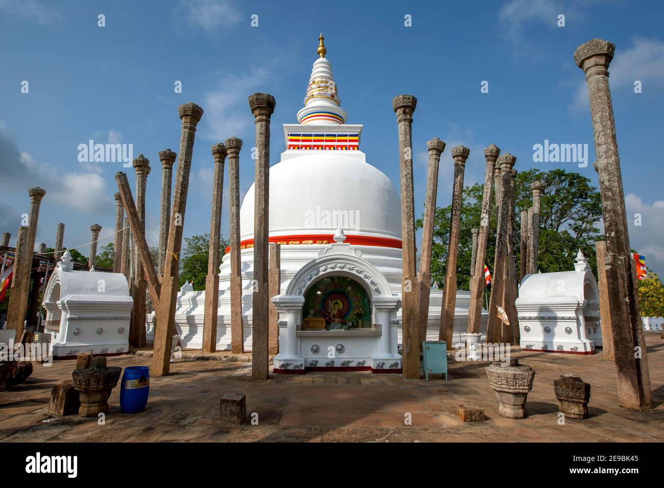 The Thuparama Dagoba at Anuradhapura is the oldest Buddhist dagoba in ...
