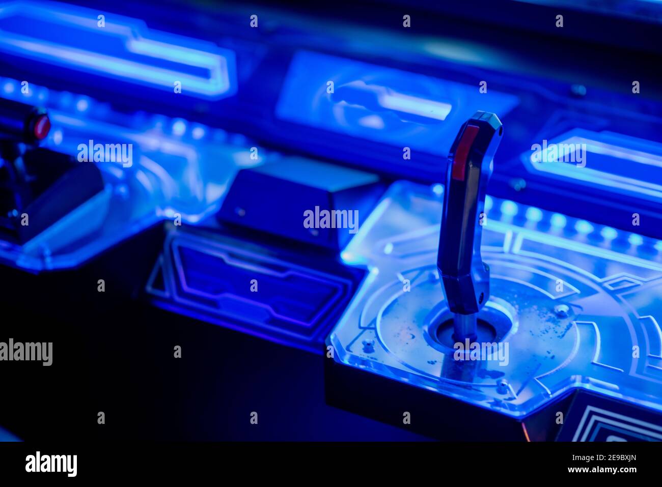 Electronic arcade games machine hi-res stock photography and images - Alamy