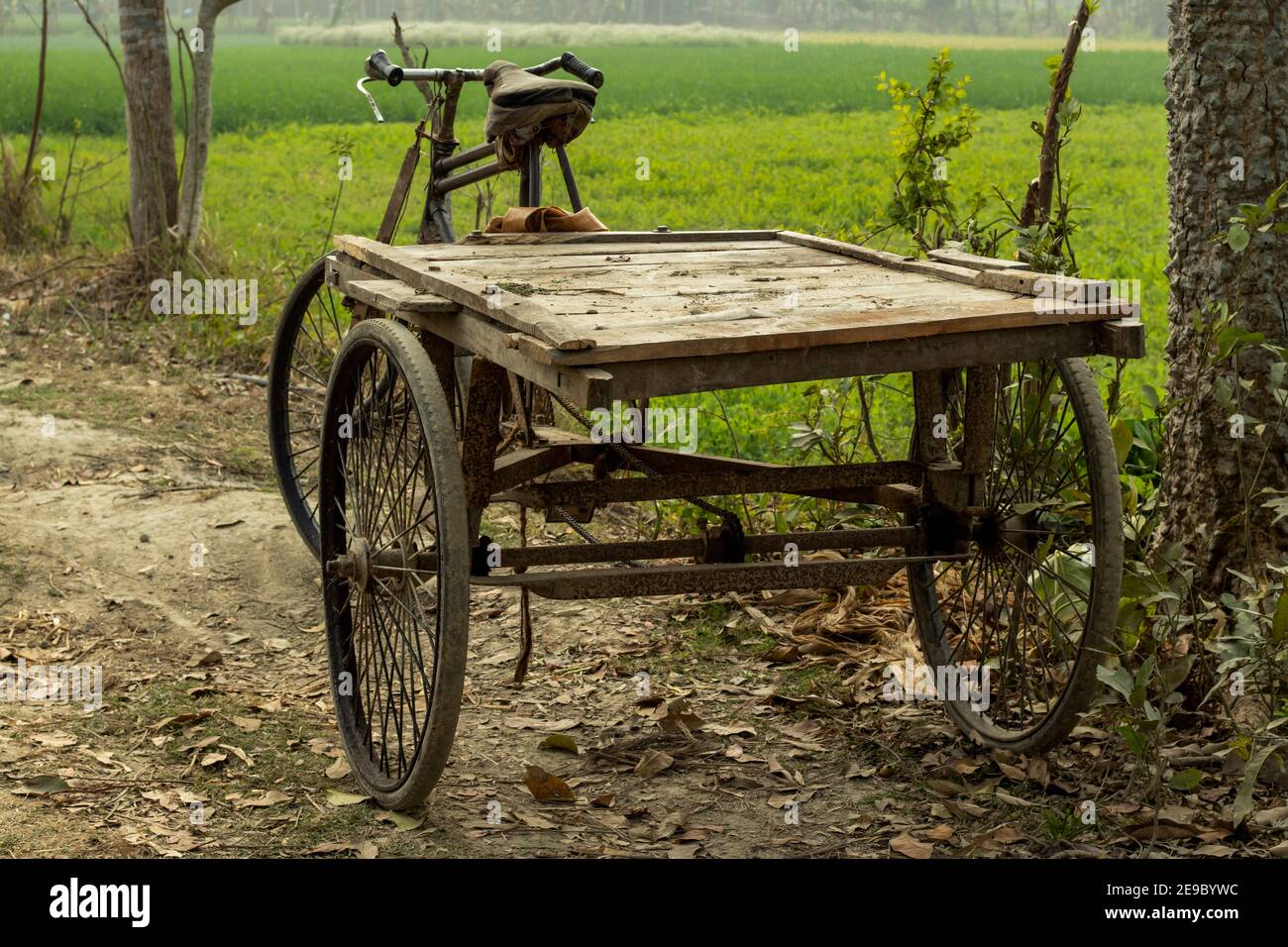 Old vans hi-res stock photography and images - Alamy