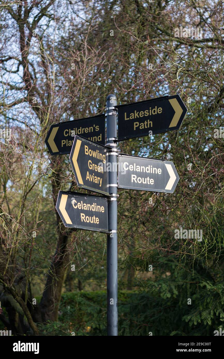 Pinner memorial park hi-res stock photography and images - Alamy