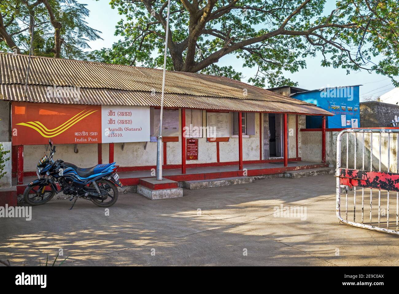 Vintage post office photography hi-res stock photography and images - Alamy