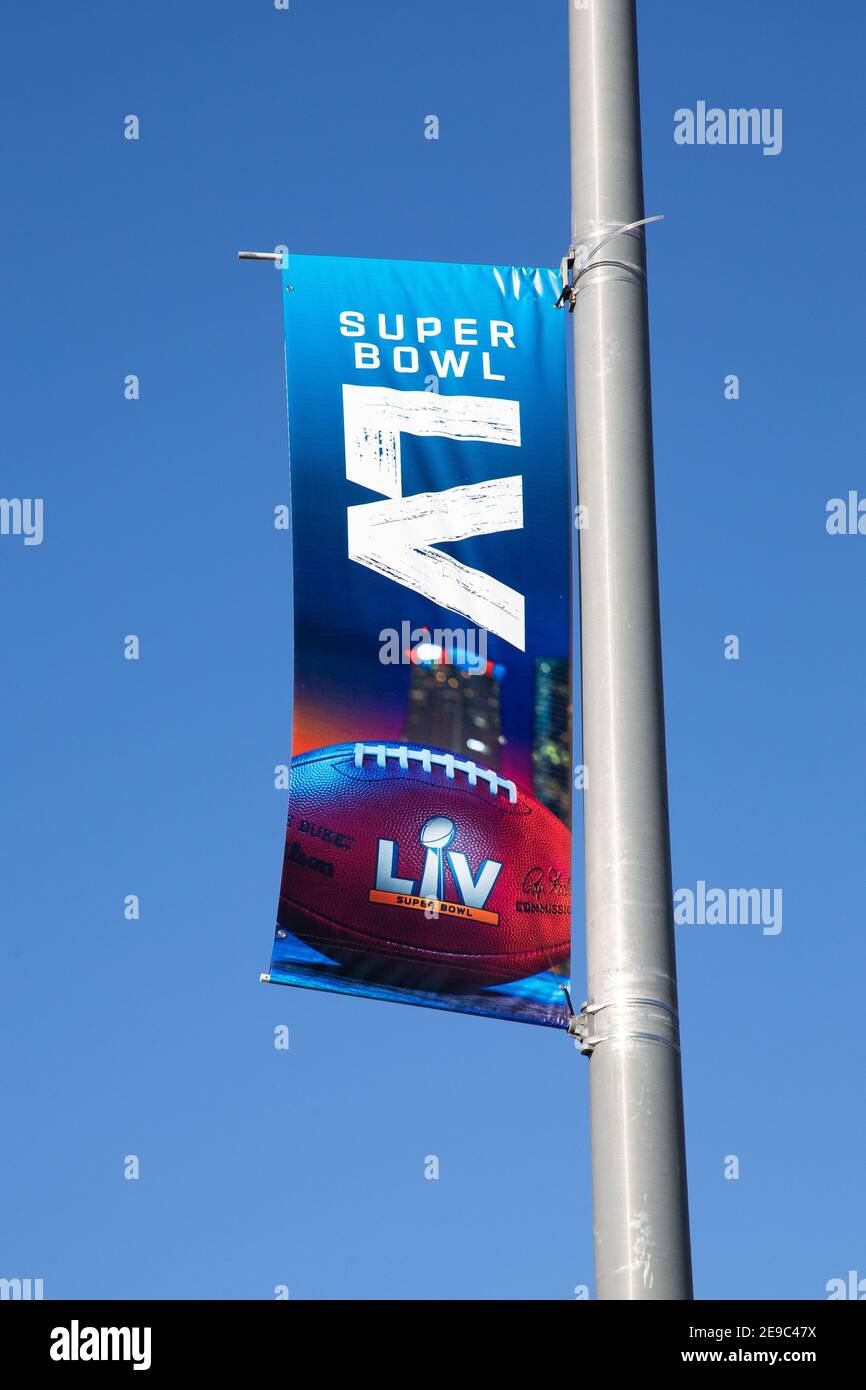 Tampa bay buccaneers stadium hi-res stock photography and images - Alamy