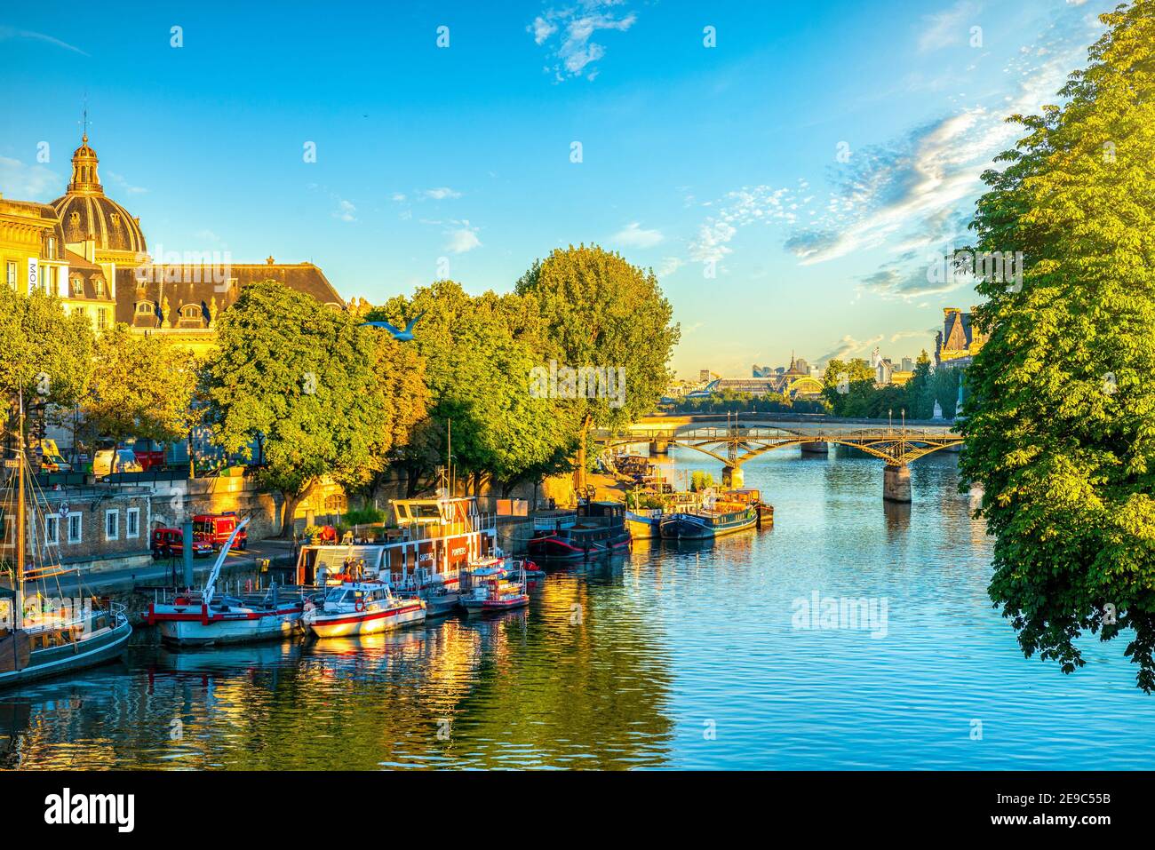 Stone bridges hi-res stock photography and images - Alamy