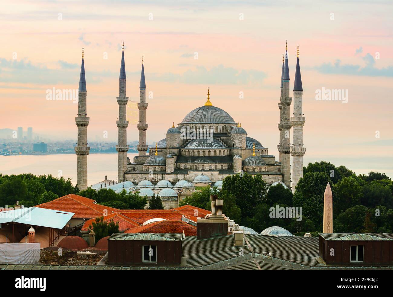 Blue mosque evening istanbul hi-res stock photography and images - Alamy