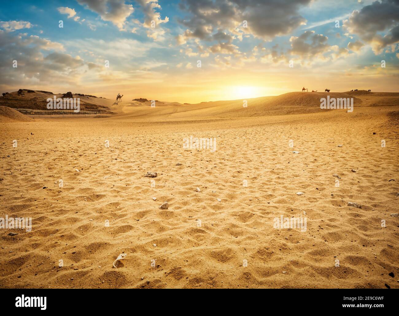 Summer sunset in the desert hi-res stock photography and images - Alamy