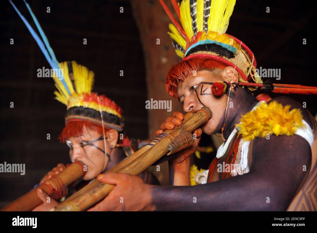 índios do mato grosso hi-res stock photography and images - Alamy