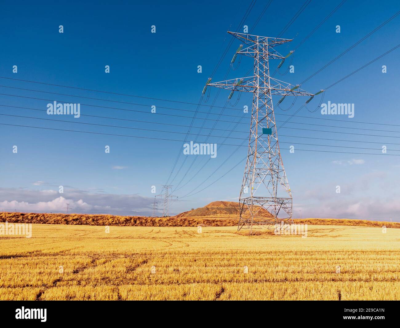 Power lines in madrid hi-res stock photography and images - Alamy