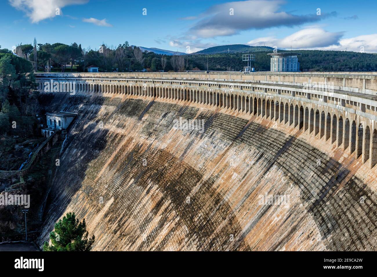 Reservoir Dam Water Construction High Resolution Stock Photography and ...