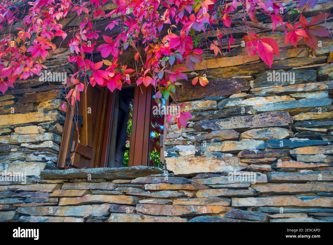 Rustic outdoors hi-res stock photography and images - Alamy