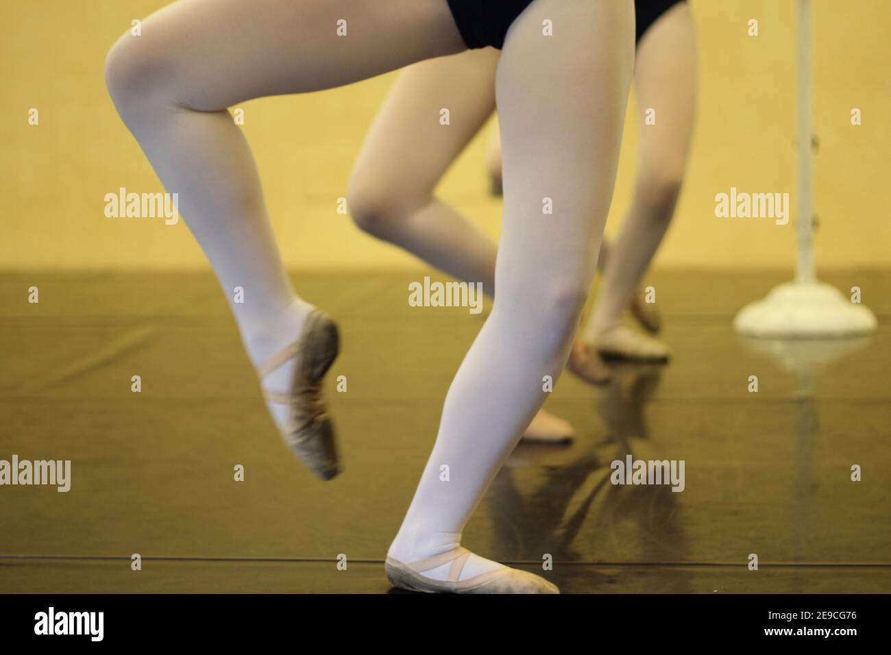 legs of ballet dancers in training Stock Photo - Alamy