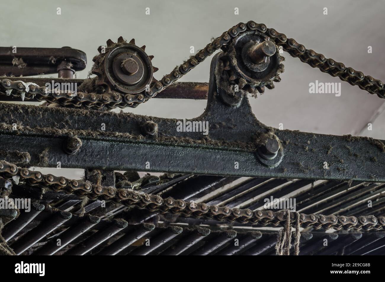chain and gears from old machine Stock Photo - Alamy