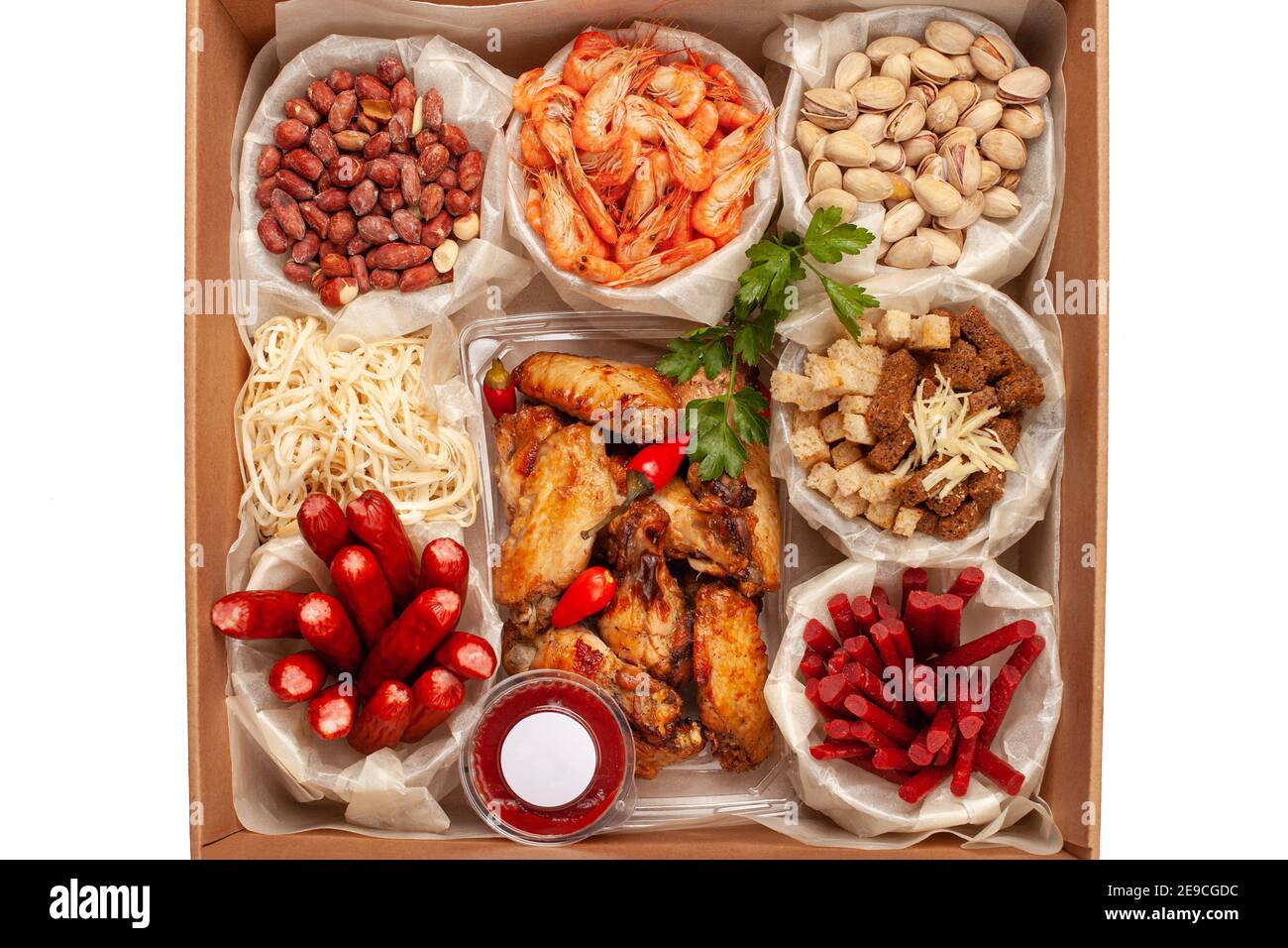 Food delivery box for Dinner. Food delivery from markets and ...